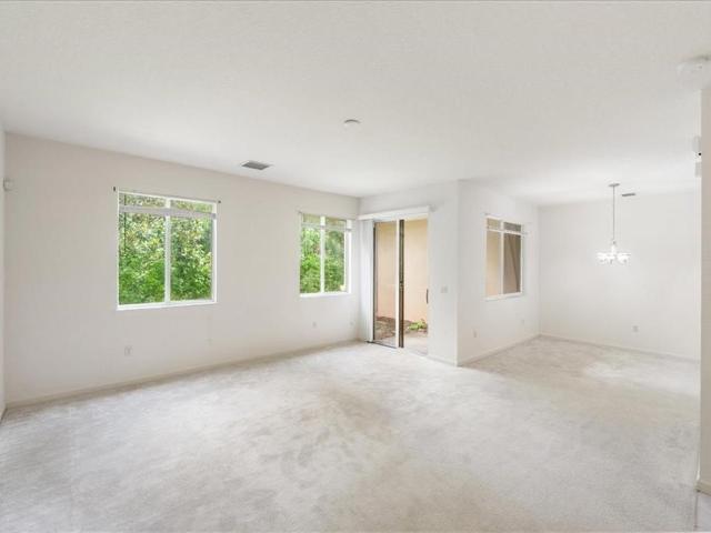 2597 Stockbridge Square SW, Unit 2597, Vero Beach, FL 32962 | MLS #294037 | Compass