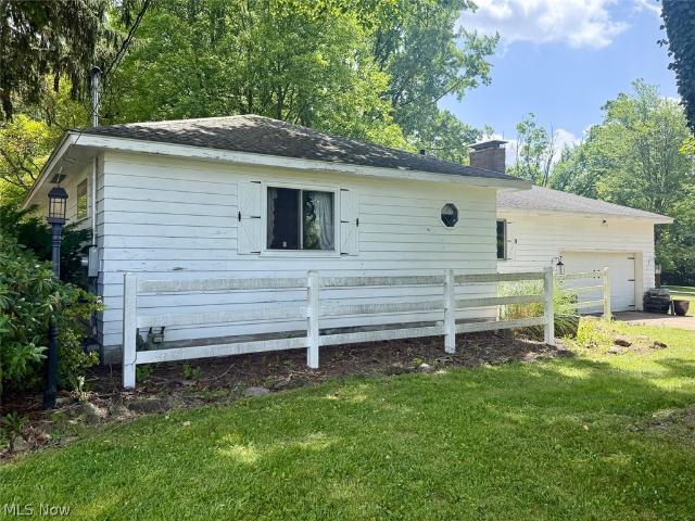 2597 Seifert Lewis Road