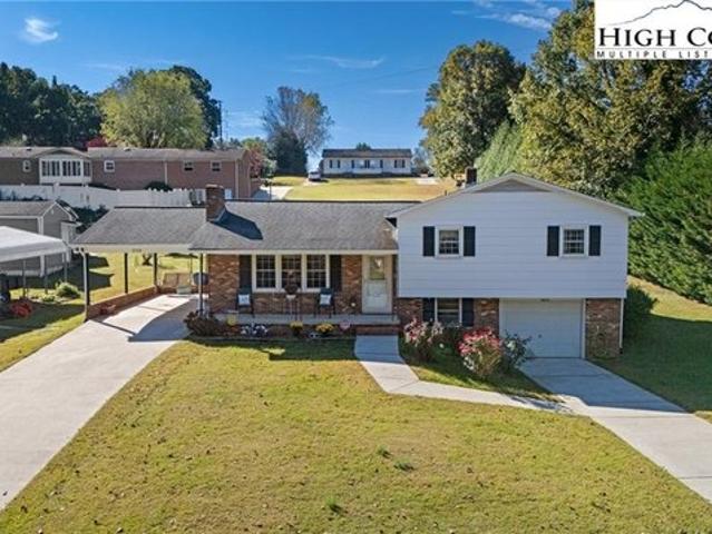 2598 Conner Cir, Lenoir, NC 28645