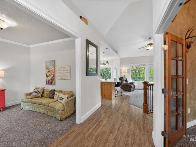 2598 E Greenbrook Dr