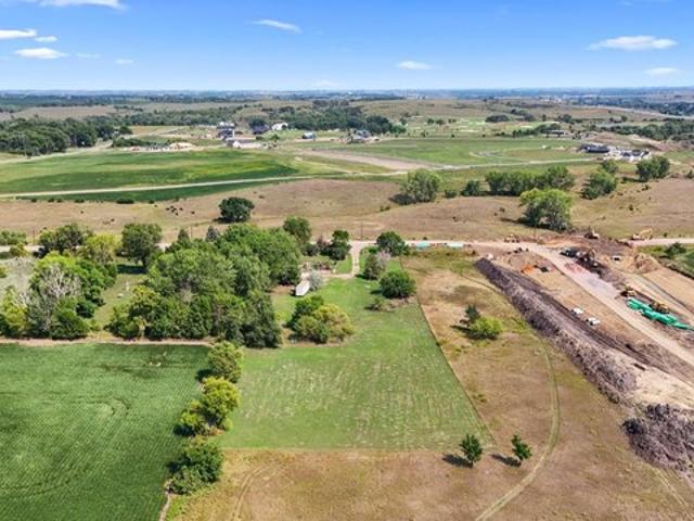 25993 th Ave, Sioux Falls, SD 57104