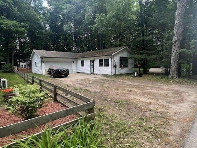 2599 Pleasant Lake Shore Drive, Cadillac, MI 49601