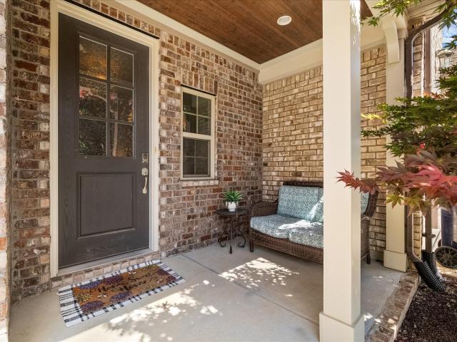 2599 Wellesley Square Dr