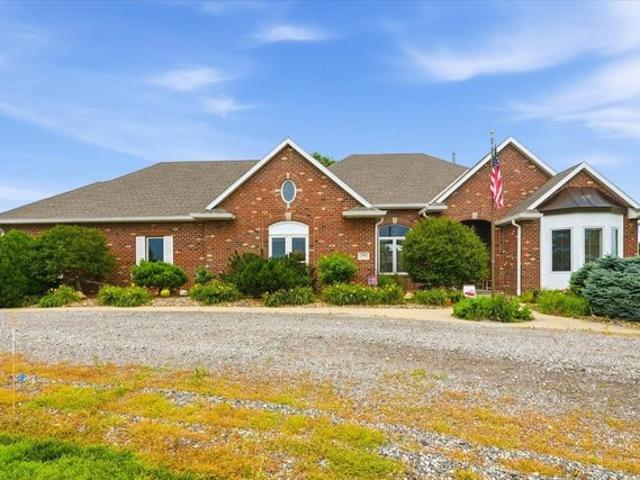 25906 Grace Cir, Glenwood, IA 51534