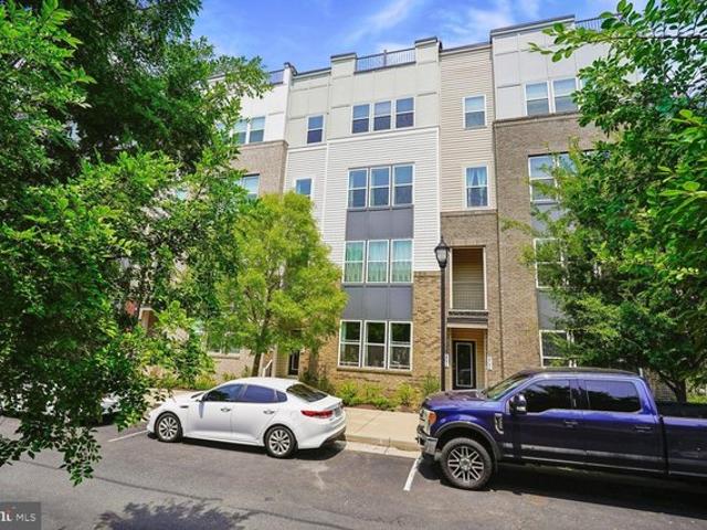 2590 Neabsco Common Pl Unit 51, Woodbridge, VA 22191