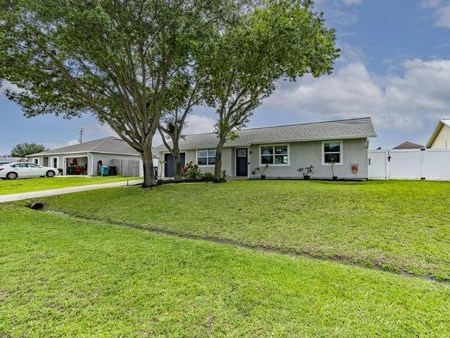 2590 SW Hinchman St, Port Saint Lucie, FL 34984
