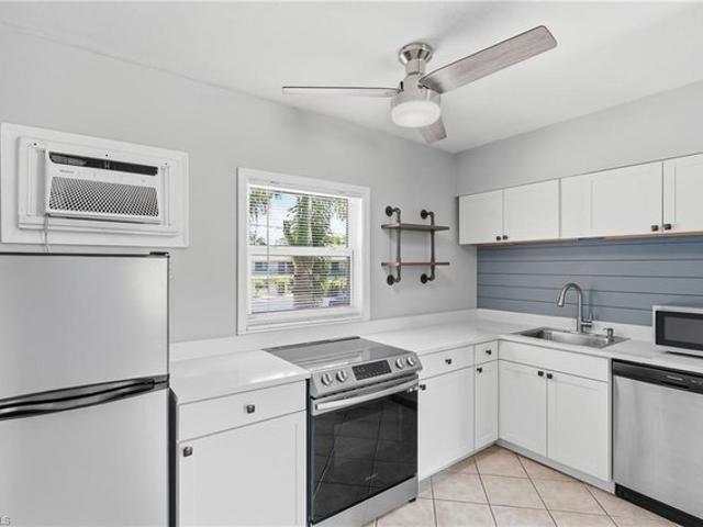 2590 1st St Lot 202, Fort Myers, FL 33901