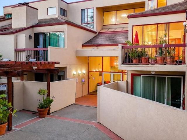 25912 Hayward Blvd Apt 215, Hayward, CA 94542