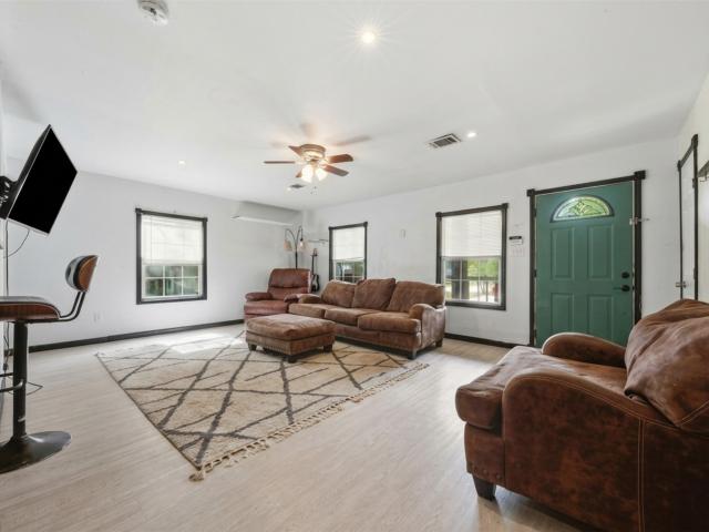 25921 Essex