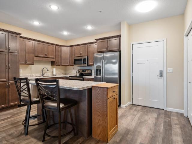 2592 Middle Road # 208