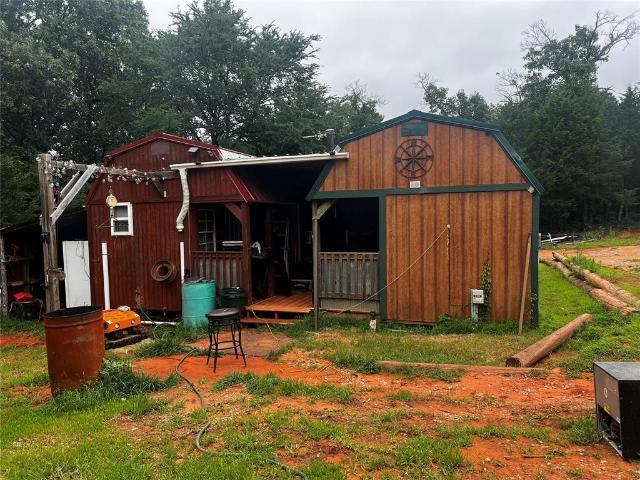 25934 White Oaks