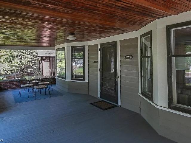 2593 Canterbury Road