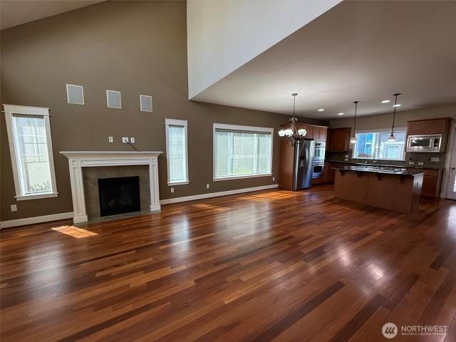 2593 22nd Avenue NE