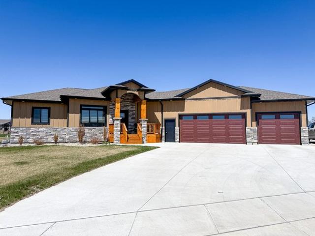 259 18th St NW, Huron, SD 57350