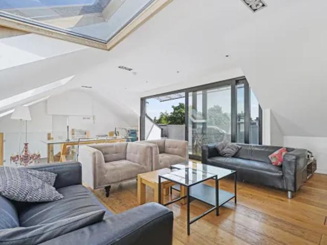 259 Camden Road, London, N7 0HS, United Kingdom | 3 bed apartment for rent #154614585 | Rentberry