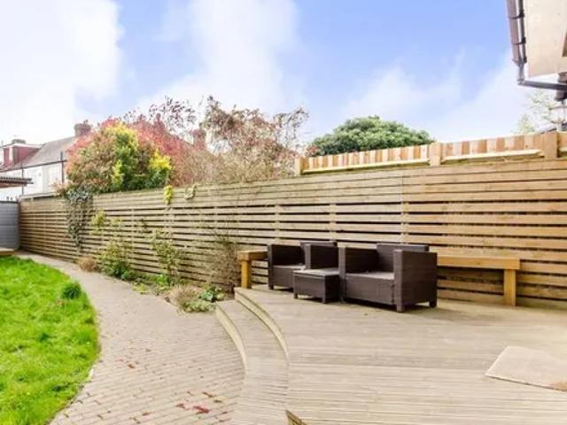 259 Cannon Hill Lane, London, SW20 9DB, United Kingdom | 3 bed duplex for rent #140657661 | Rentberry