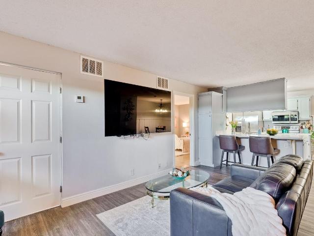 259 Capitol Avenue 163
