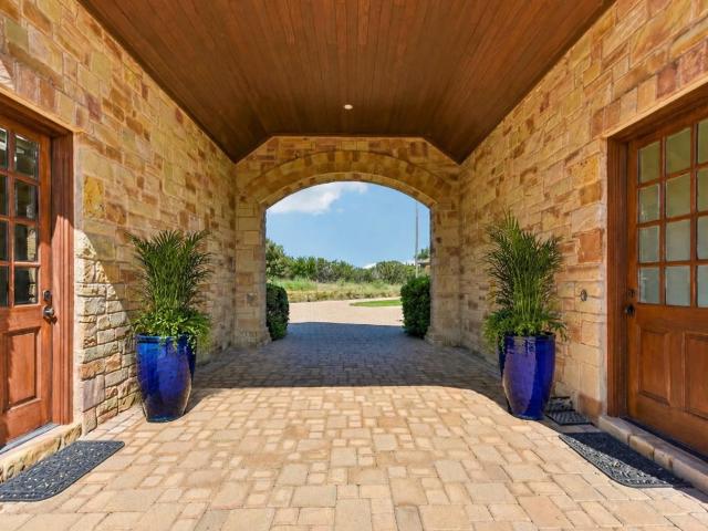 259 Chimney Cove Dr