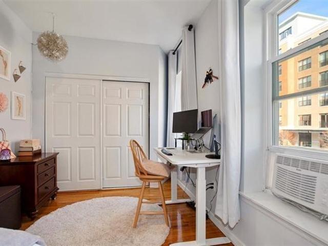 259 Grove St # 2
