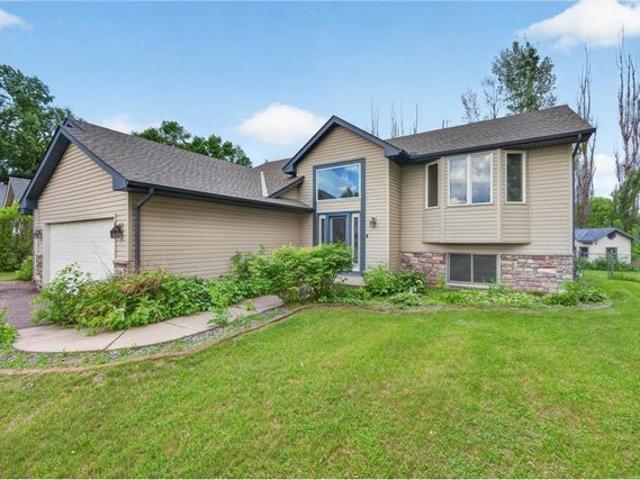 259 Fieldcrest Ave, Montrose, MN 55363