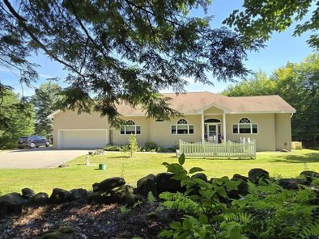 259 Old Lake Shore Rd, Gilford, NH 03249