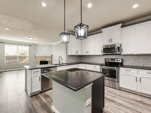 259 Saddlebrook Lane
