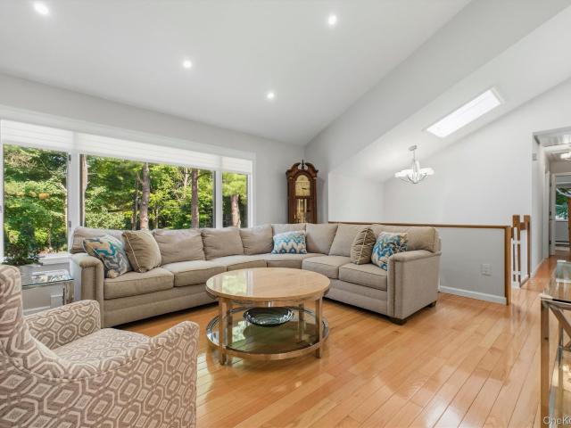 259 Peaceable Hill Road