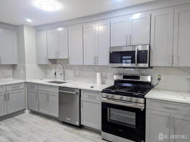 259 Retta Ct, Piscataway, NJ 08854 | MLS #2615 R