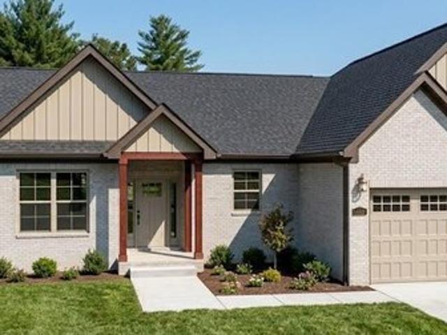 259 Riverview Dr, Johnson City, TN 37601