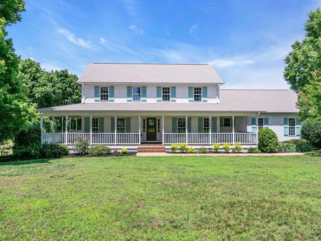 259 Winstead Dr, West Union, SC 29696