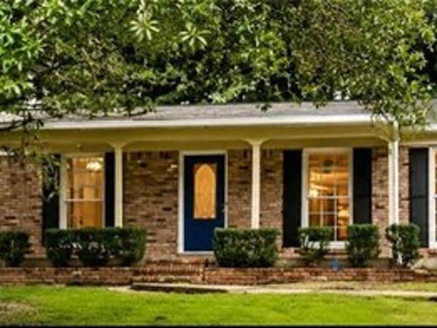 259 Vanderbilt Dr, Mobile, AL 36608