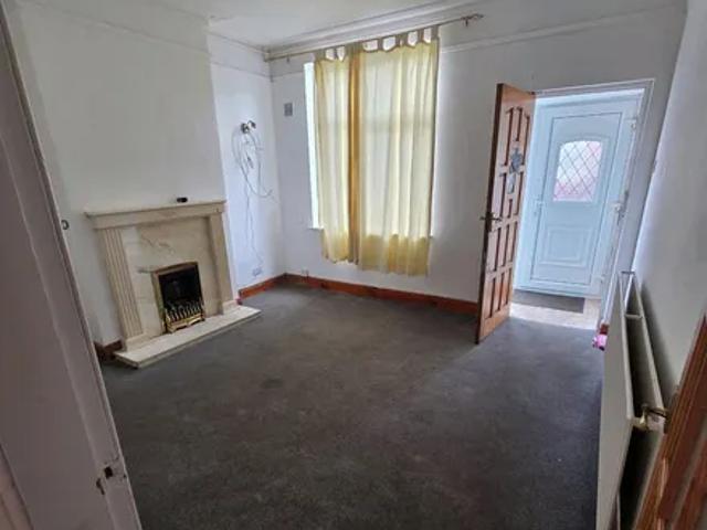 25 43 Westbourne Road, West Bromwich, B70 7HR, United Kingdom | 3 bed house for rent #167390519 | Rentberry