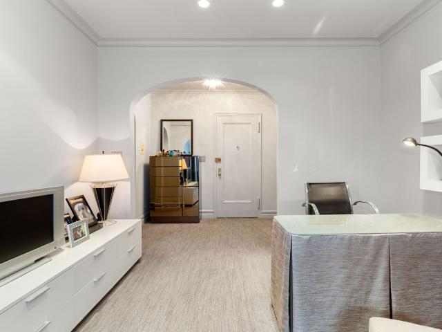 25 40 31st Avenue, Unit 6F