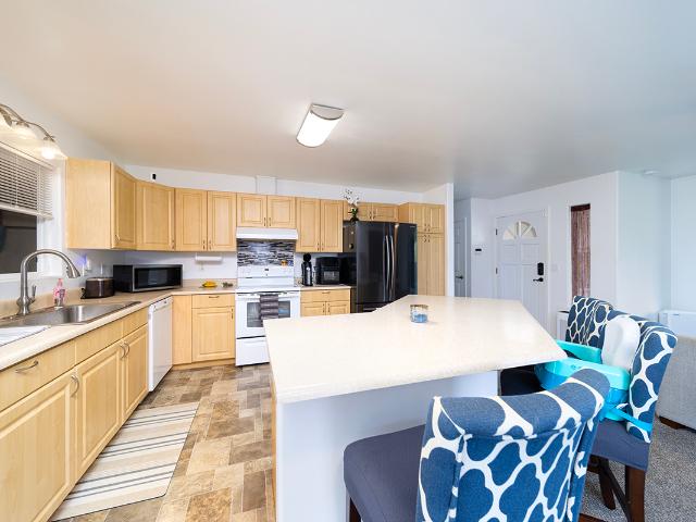25 42 Pukana la St, Hilo, HI 96720 | MLS #729999 | Compass