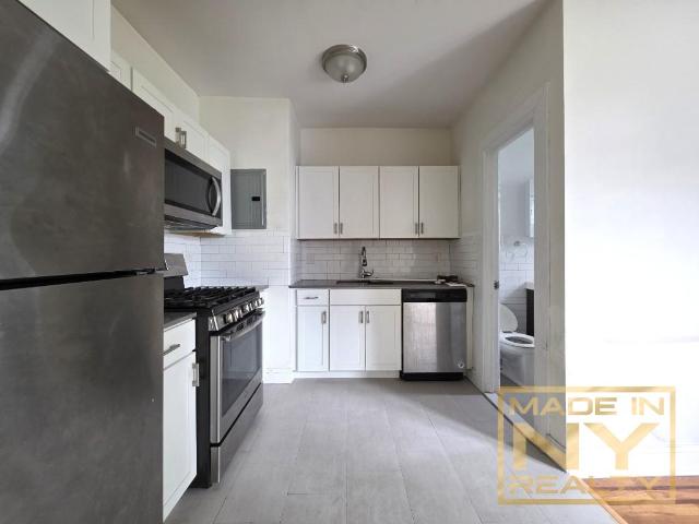 25 21 31st Avenue, Queens, NY