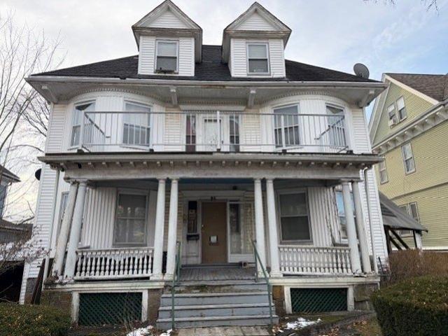 25 25A Charlotte St, Boston, MA 02121
