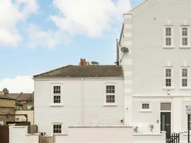 25 Tamworth Street, London, SW6 1LG, United Kingdom | 3 bed apartment for rent #142412955 | Rentberry