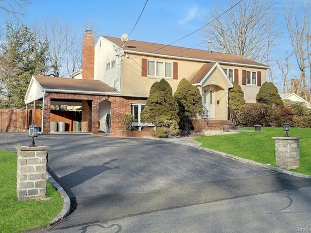 25 Tennyson Dr, Nanuet, NY 10954