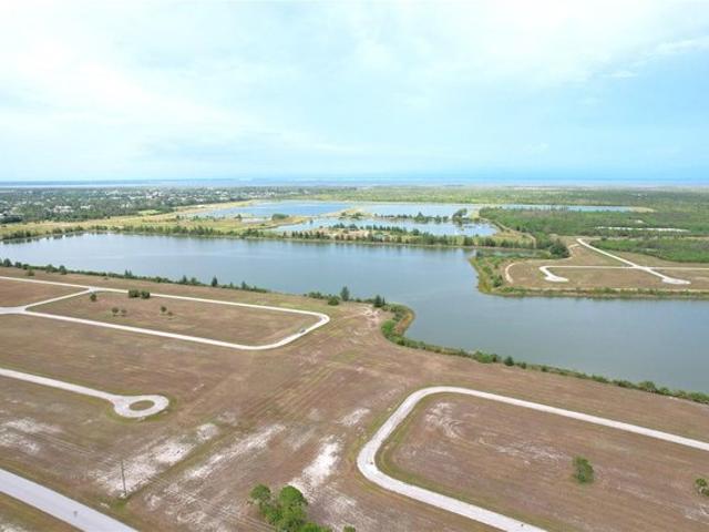 25 Thrush Dr, Placida, FL 33946