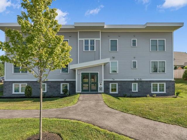 25 Three Pines Dr Unit 202, Westbrook, ME 04092