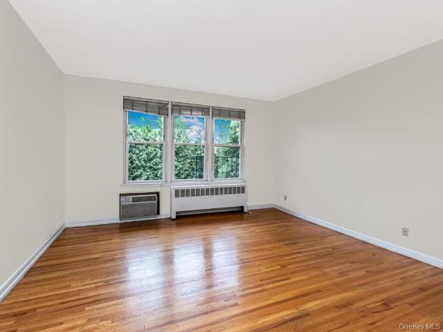 25 Trinity Place 3J
