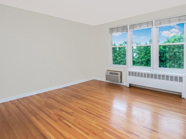 25 Trinity Place 3J