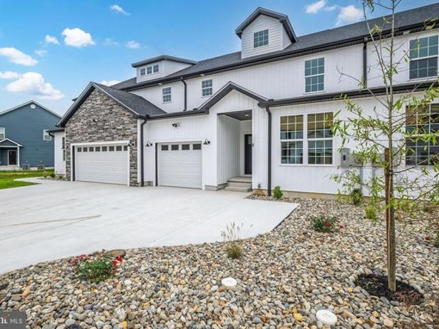 25 Valhalla Ct, Dover, DE 19904