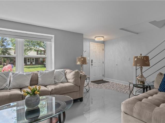 25 Villa Park