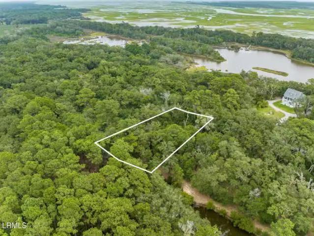 25 Vista Blvd E, Saint Helena Island, SC 29920 MLS 181948