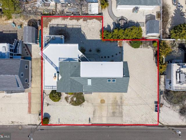 25 W Bayberry Drive