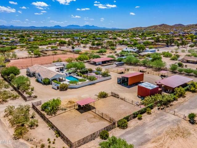 25 W Leisure Ln, Phoenix, AZ 85086