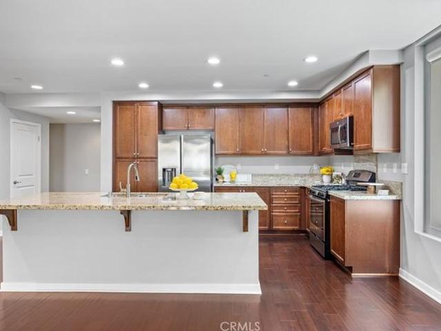 25 Waldorf, Irvine, CA 92612
