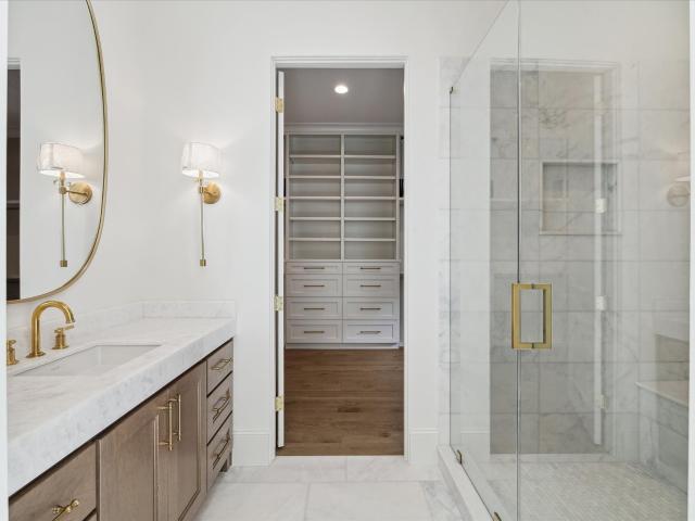 25 Wentworth Gate Path, Houston, TX 77027 | MLS #44120