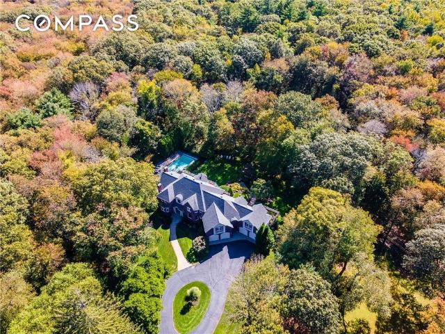 25 Westfield Dr, East Greenwich, RI